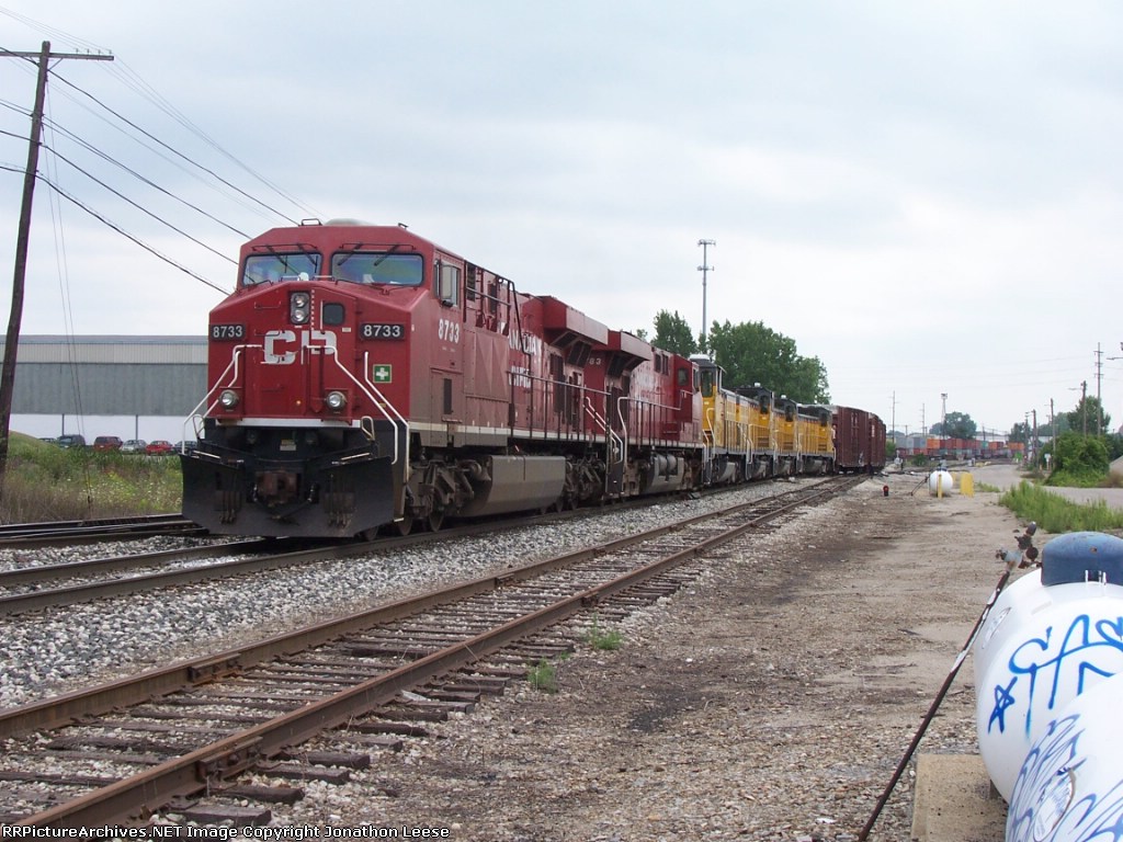 X500 Making Their Pick Up With 4 UP Green Goats enroute to Montreal